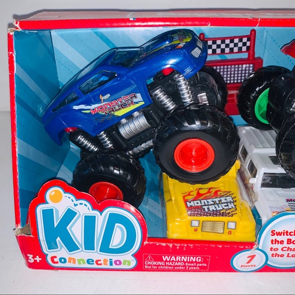 Kid Connection | Toys | Monster Truck Play Set 7 Pieces Kid Connection ...
